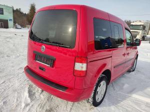 Red Volkswagen Caddy 2008 in Prienai, with an engine capacity of 1.60 L and mileage of 210 thousand km for 3100 €, photo 5 on AUTOMOTO.COM.LV