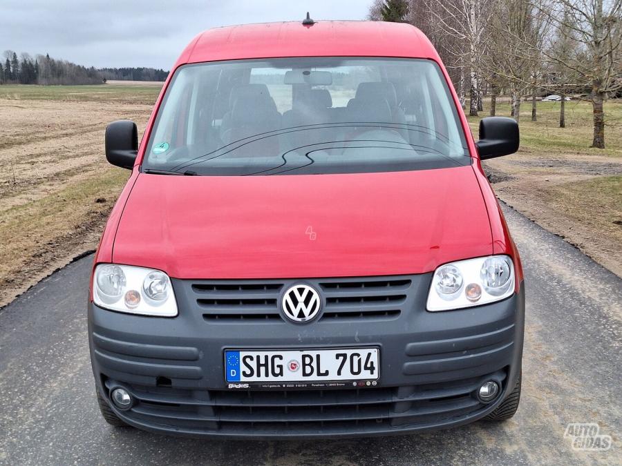 Red Volkswagen Caddy 2008 in Mazeikiai, with an engine capacity of 1.90 L and mileage of 299 thousand km for 3850 €, photo 5 on AUTOMOTO.COM.LV