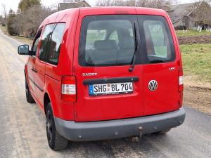 Red Volkswagen Caddy 2008 in Mazeikiai, with an engine capacity of 1.90 L and mileage of 299 thousand km for 3850 €, photo 8 on AUTOMOTO.COM.LV