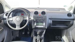Red Volkswagen Caddy 2008 in Ogre, with an engine capacity of 1.60 L and mileage of 209 thousand km for 4950 €, photo 12 on AUTOMOTO.COM.LV