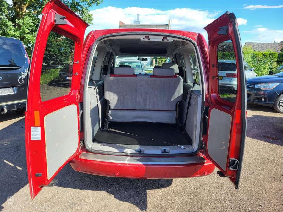 Sarkans Volkswagen Caddy 2008 Raseiniai, ar dzinēja tilpumu 2.00 L un nobraukumu 303 tūkst. km par 4750 €, foto 10 vietnē AUTOMOTO.COM.LV
