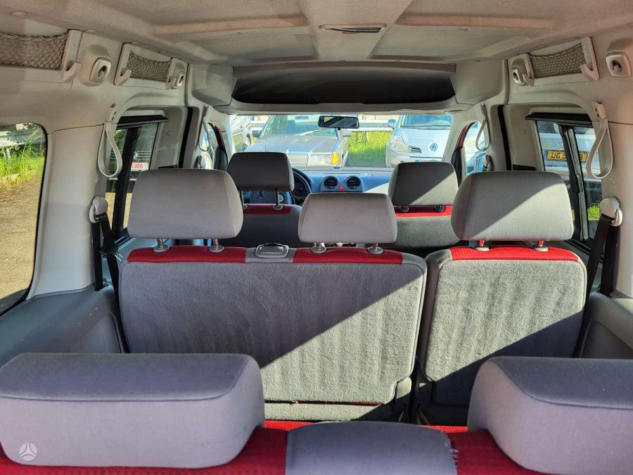 Sarkans Volkswagen Caddy 2008 Raseiniai, ar dzinēja tilpumu 2.00 L un nobraukumu 303 tūkst. km par 4750 €, foto 12 vietnē AUTOMOTO.COM.LV