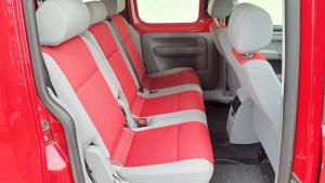 Red Volkswagen Caddy 2008 in Ogre, with an engine capacity of 1.90 L and mileage of 290 thousand km for 4750 €, photo 7 on AUTOMOTO.COM.LV