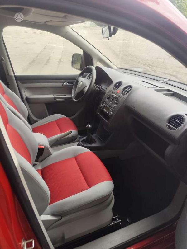 Sarkans Volkswagen Caddy 2008 Šauļi, ar dzinēja tilpumu 1.90 L un nobraukumu 263 tūkst. km par 5400 €, foto 11 vietnē AUTOMOTO.COM.LV