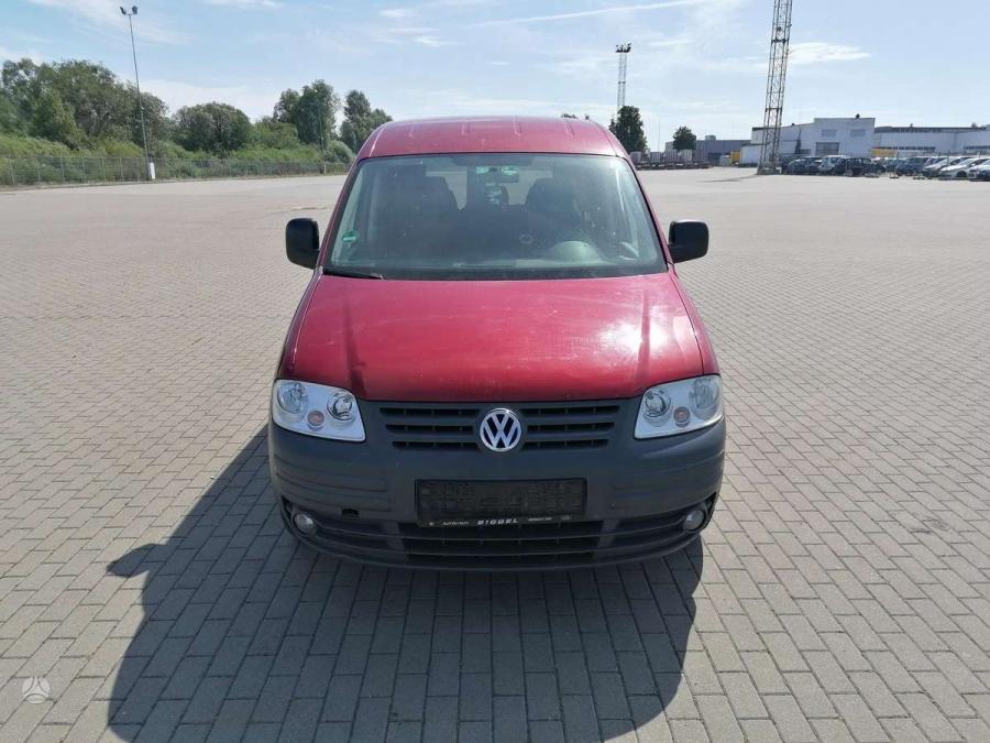 Sarkans Volkswagen Caddy 2008 Marijampole, ar dzinēja tilpumu 1.60 L un nobraukumu 296 tūkst. km par 2490 €, foto 5 vietnē AUTOMOTO.COM.LV