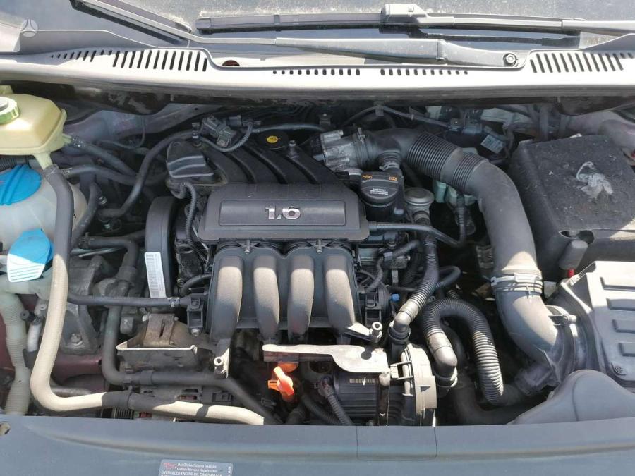 Sarkans Volkswagen Caddy 2008 Marijampole, ar dzinēja tilpumu 1.60 L un nobraukumu 296 tūkst. km par 2490 €, foto 10 vietnē AUTOMOTO.COM.LV
