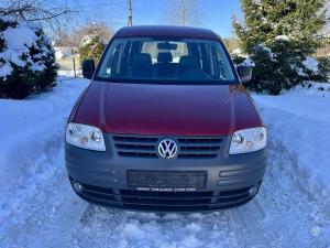 Red Volkswagen Caddy 2009 in Kelme, with an engine capacity of 1.90 L and mileage of 240 thousand km for 3250 €, photo 2 on AUTOMOTO.COM.LV
