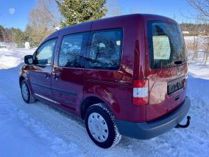 Red Volkswagen Caddy 2009 in Kelme, with an engine capacity of 1.90 L and mileage of 240 thousand km for 3250 €, photo 6 on AUTOMOTO.COM.LV