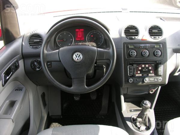Sarkans Volkswagen Caddy 2009 Rīga, ar dzinēja tilpumu 1.90 L un nobraukumu 225 tūkst. km par 6100 €, foto 8 vietnē AUTOMOTO.COM.LV