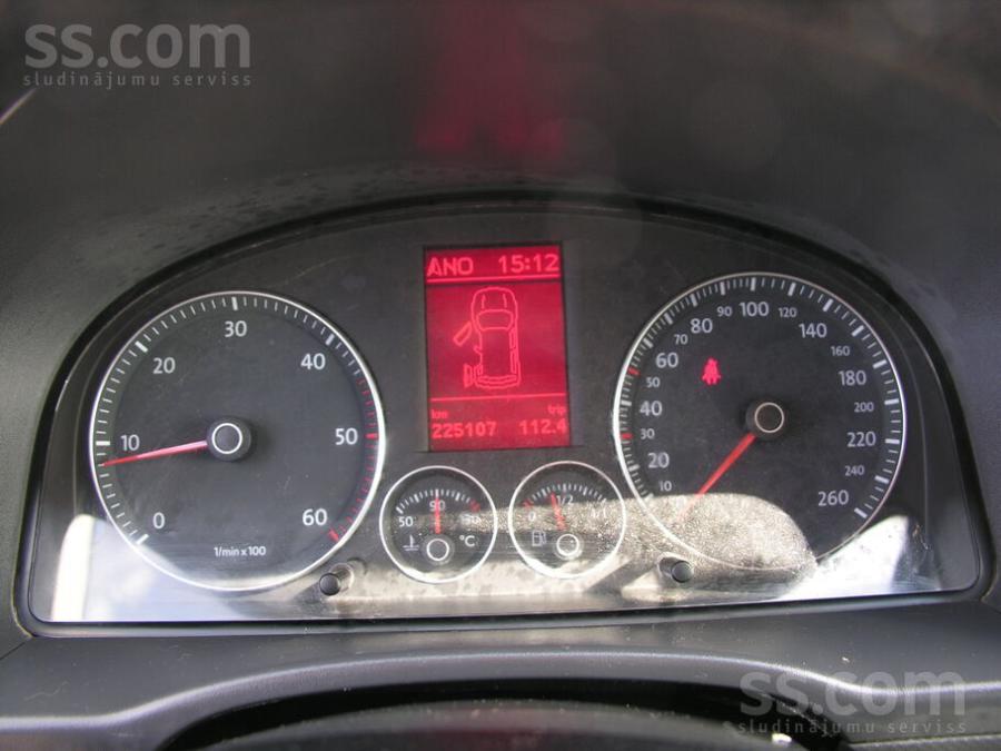 Red Volkswagen Caddy 2009 in Riga, with an engine capacity of 1.90 L and mileage of 225 thousand km for 6100 €, photo 10 on AUTOMOTO.COM.LV