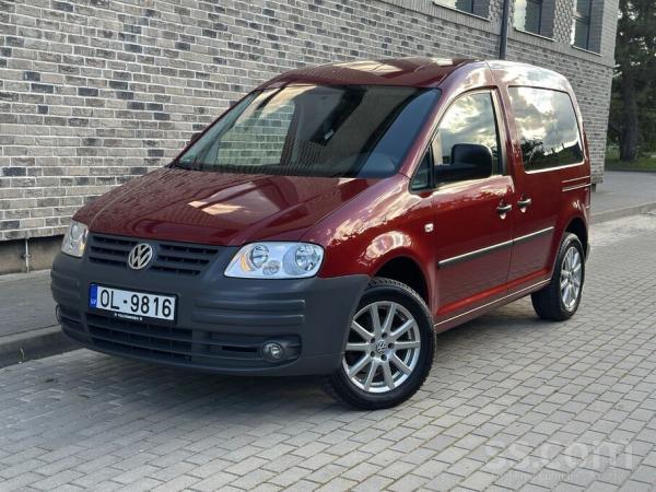 Красный Фольксваген Кадди 2009 в Тукумс, объемом двигателя 1.90 л и пробегом 241 тыс. км за 4990 €, фото 1 на AUTOMOTO.COM.LV