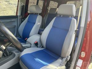 Sarkans Volkswagen Caddy 2009 Tukums, ar dzinēja tilpumu 1.90 L un nobraukumu 241 tūkst. km par 4990 €, foto 15 vietnē AUTOMOTO.COM.LV