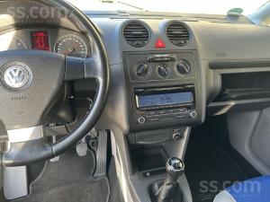 Sarkans Volkswagen Caddy 2009 Tukums, ar dzinēja tilpumu 1.90 L un nobraukumu 241 tūkst. km par 4990 €, foto 23 vietnē AUTOMOTO.COM.LV