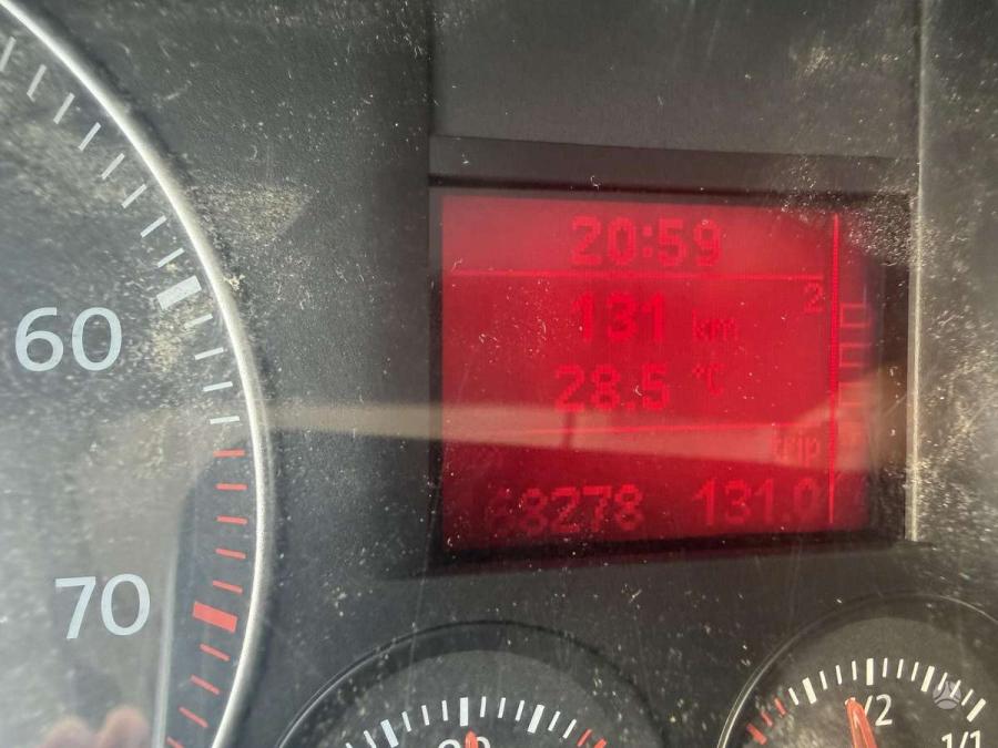 Sarkans Volkswagen Caddy 2009 Kauņa, ar dzinēja tilpumu 2.00 L un nobraukumu 169 tūkst. km par 2200 €, foto 13 vietnē AUTOMOTO.COM.LV