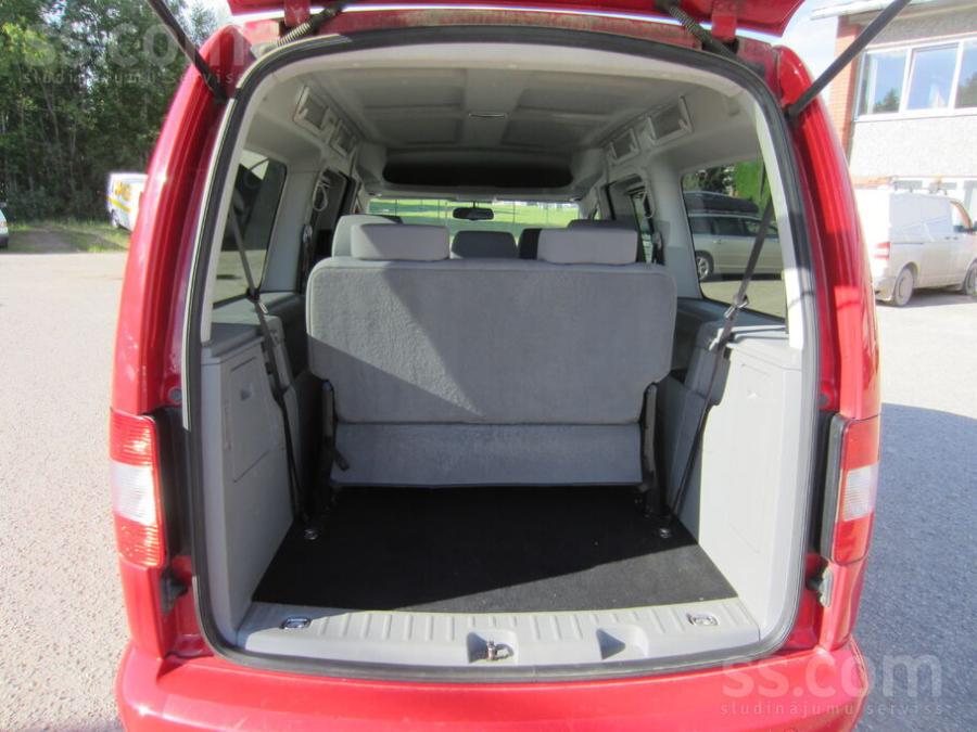 Red Volkswagen Caddy 2009 in Riga, with an engine capacity of 1.90 L and mileage of 216 thousand km for 5950 €, photo 12 on AUTOMOTO.COM.LV