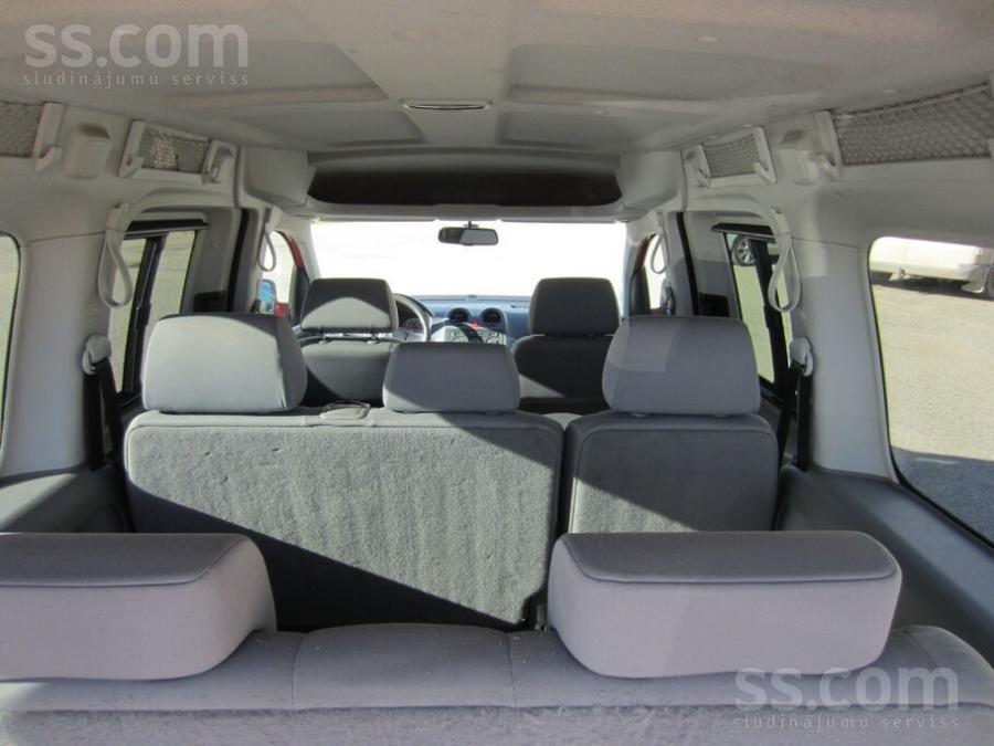 Red Volkswagen Caddy 2009 in Riga, with an engine capacity of 1.90 L and mileage of 216 thousand km for 5950 €, photo 16 on AUTOMOTO.COM.LV