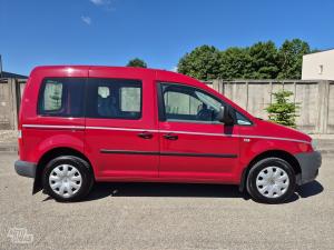 Red Volkswagen Caddy 2009 in Mazeikiai, with an engine capacity of 1.90 L and mileage of 295 thousand km for 4350 €, photo 6 on AUTOMOTO.COM.LV