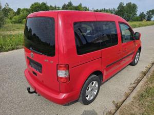 Sarkans Volkswagen Caddy 2009 Kėdainiai, ar dzinēja tilpumu 1.60 L un nobraukumu 248 tūkst. km par 4750 €, foto 6 vietnē AUTOMOTO.COM.LV
