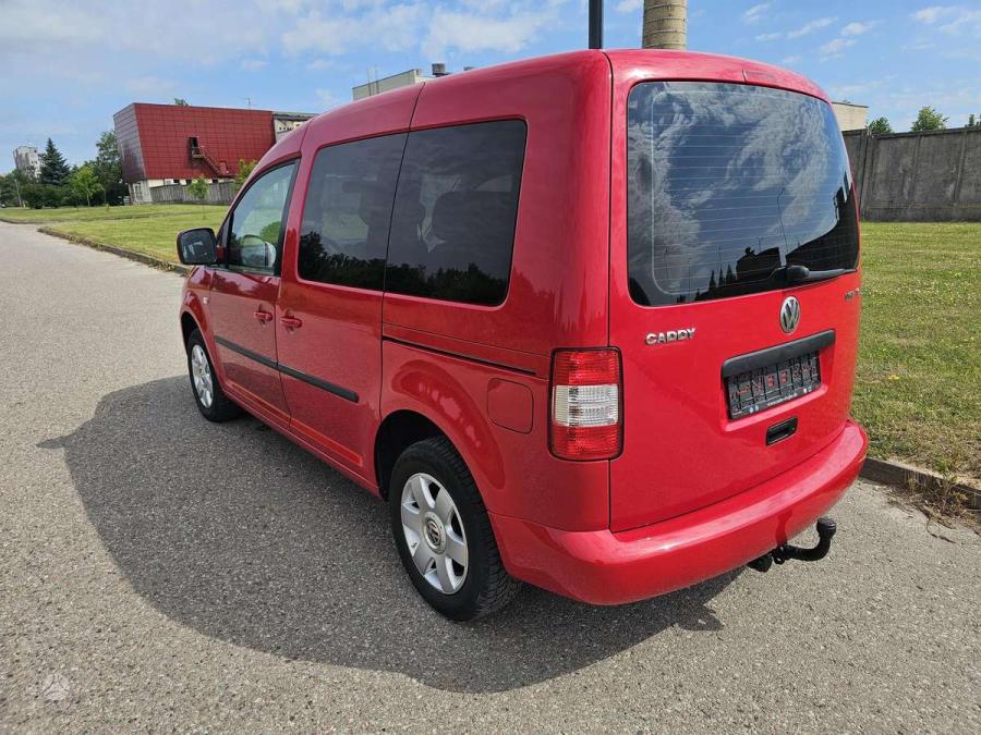 Sarkans Volkswagen Caddy 2009 Kėdainiai, ar dzinēja tilpumu 1.60 L un nobraukumu 248 tūkst. km par 4750 €, foto 8 vietnē AUTOMOTO.COM.LV