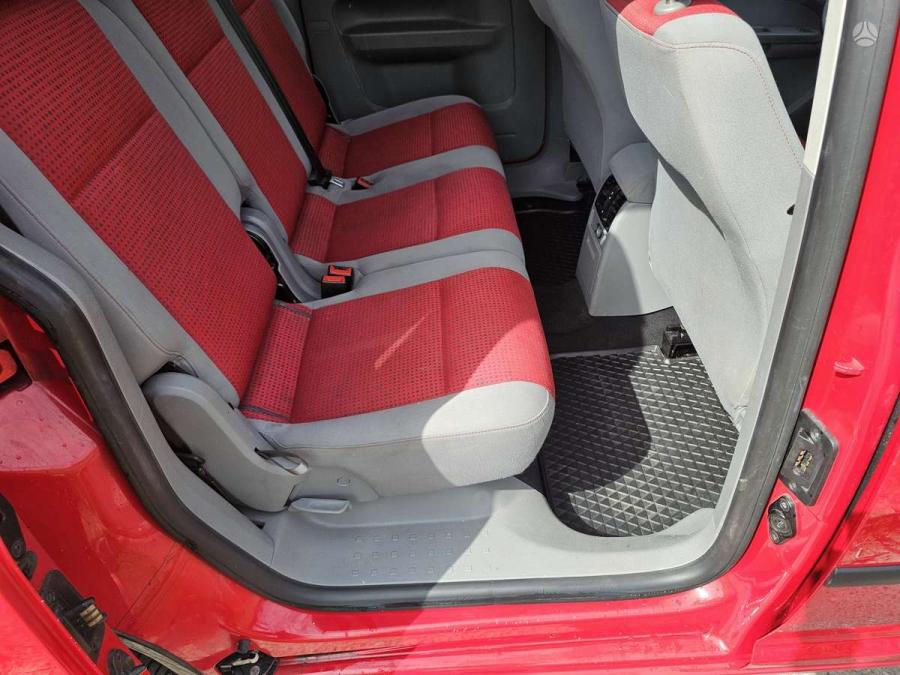 Sarkans Volkswagen Caddy 2009 Kėdainiai, ar dzinēja tilpumu 1.60 L un nobraukumu 248 tūkst. km par 4750 €, foto 13 vietnē AUTOMOTO.COM.LV