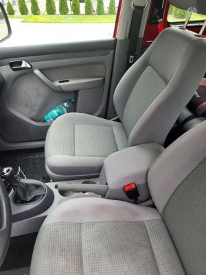 Sarkans Volkswagen Caddy 2009 Viļņa, ar dzinēja tilpumu 1.90 L un nobraukumu 255 tūkst. km par 3000 €, foto 5 vietnē AUTOMOTO.COM.LV