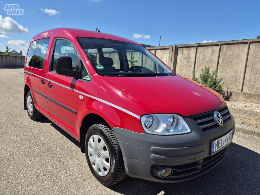 Red Volkswagen Caddy 2009 in Mazeikiai, with an engine capacity of 1.90 L and mileage of 295 thousand km for 4350 €, photo 7 on AUTOMOTO.COM.LV