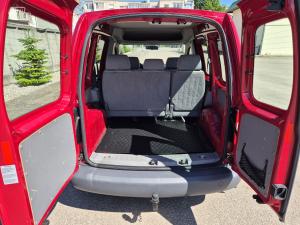 Red Volkswagen Caddy 2009 in Mazeikiai, with an engine capacity of 1.90 L and mileage of 295 thousand km for 4350 €, photo 13 on AUTOMOTO.COM.LV
