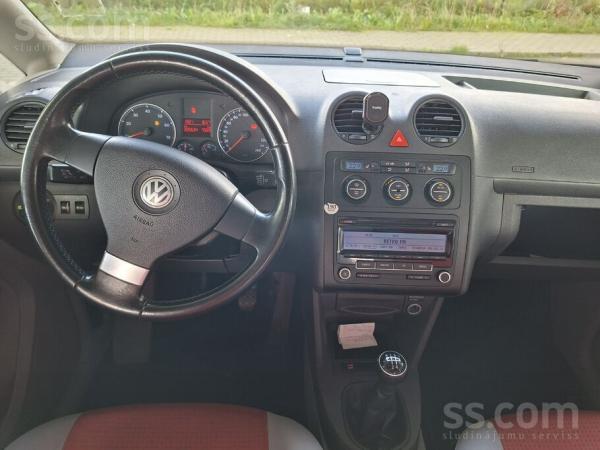 Red Volkswagen Caddy 2009 in Daugavpils, with an engine capacity of 1.40 L and mileage of 206 thousand km for 4300 €, photo 4 on AUTOMOTO.COM.LV