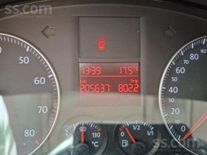 Red Volkswagen Caddy 2009 in Daugavpils, with an engine capacity of 1.40 L and mileage of 206 thousand km for 4300 €, photo 9 on AUTOMOTO.COM.LV