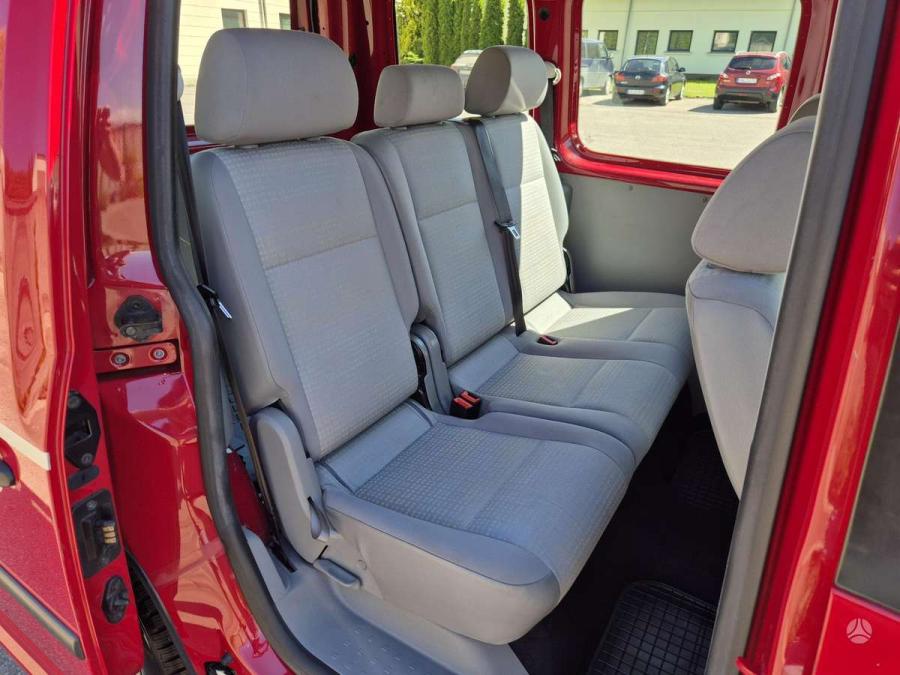 Red Volkswagen Caddy 2009 in Mazeikiai, with an engine capacity of 1.90 L and mileage of 295 thousand km for 4199 €, photo 9 on AUTOMOTO.COM.LV