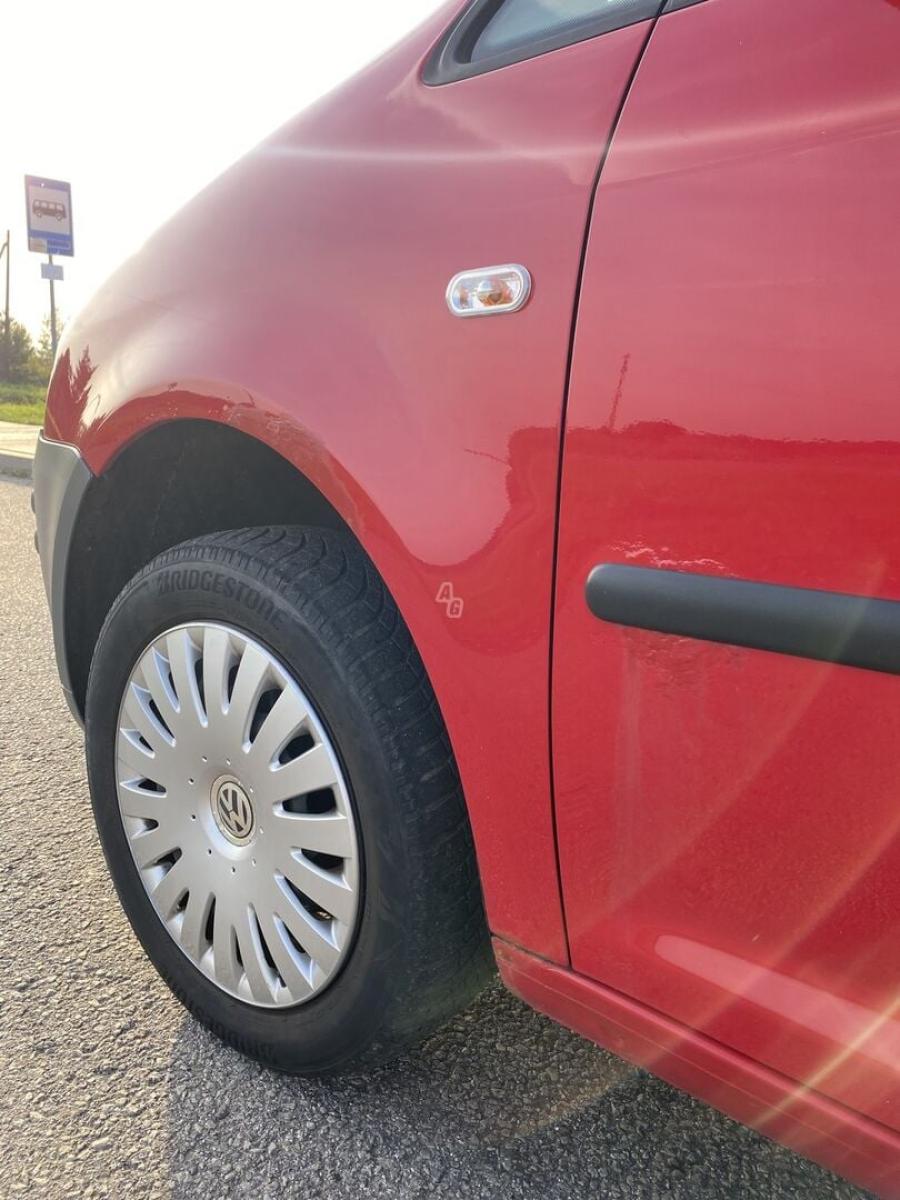Sarkans Volkswagen Caddy 2009 Kauņa, ar dzinēja tilpumu 1.40 L un nobraukumu 251 tūkst. km par 1850 €, foto 9 vietnē AUTOMOTO.COM.LV
