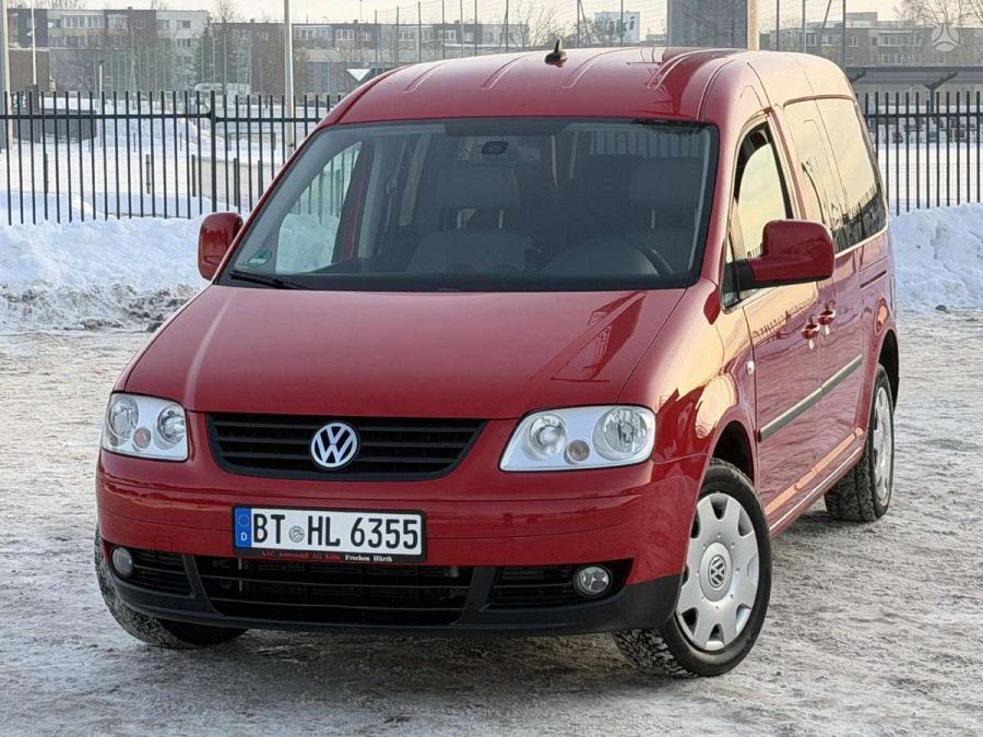 Red Volkswagen Caddy 2010 in Jonava, with an engine capacity of 2.00 L and mileage of 278 thousand km for 5750 €, photo 1 on AUTOMOTO.COM.LV