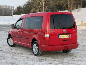 Red Volkswagen Caddy 2010 in Jonava, with an engine capacity of 2.00 L and mileage of 278 thousand km for 5750 €, photo 5 on AUTOMOTO.COM.LV