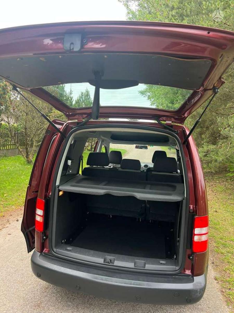 Sarkans Volkswagen Caddy 2010 Marijampole, ar dzinēja tilpumu 1.20 L un nobraukumu 227 tūkst. km par 4200 €, foto 10 vietnē AUTOMOTO.COM.LV