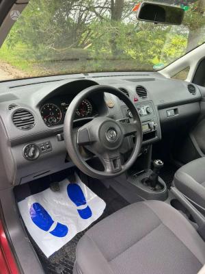 Sarkans Volkswagen Caddy 2010 Marijampole, ar dzinēja tilpumu 1.20 L un nobraukumu 227 tūkst. km par 4200 €, foto 14 vietnē AUTOMOTO.COM.LV