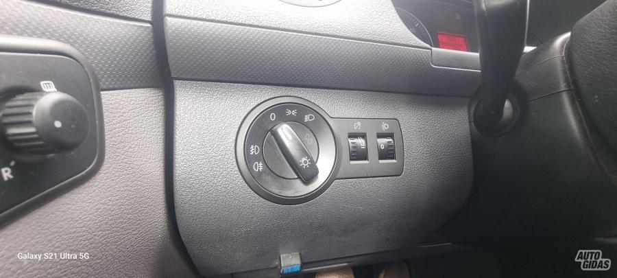 Sarkans Volkswagen Caddy 2010 Kėdainiai, ar dzinēja tilpumu 1.90 L un nobraukumu 293 tūkst. km par 3899 €, foto 18 vietnē AUTOMOTO.COM.LV