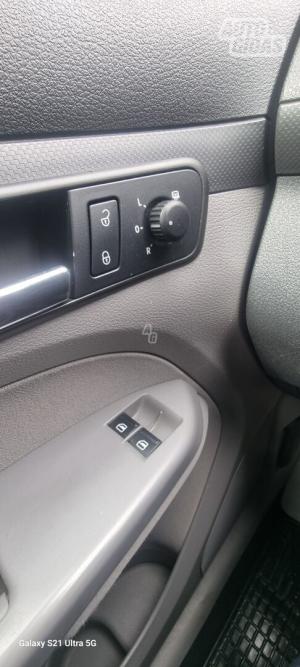 Sarkans Volkswagen Caddy 2010 Kėdainiai, ar dzinēja tilpumu 1.90 L un nobraukumu 293 tūkst. km par 3899 €, foto 19 vietnē AUTOMOTO.COM.LV