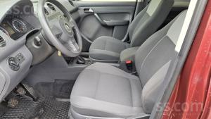 Red Volkswagen Caddy 2010 in Ogre, with an engine capacity of 1.20 L and mileage of 268 thousand km for 5950 €, photo 20 on AUTOMOTO.COM.LV