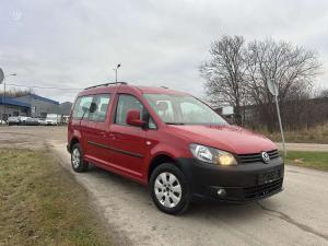 Red Volkswagen Caddy 2011 in Siauliai, with an engine capacity of 1.60 L and mileage of 292 thousand km for 5200 €, photo 3 on AUTOMOTO.COM.LV