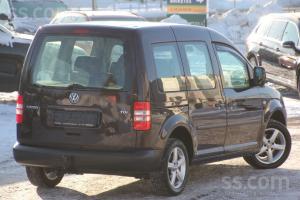 Red Volkswagen Caddy 2011 in Tukums, with an engine capacity of 1.60 L and mileage of 346 thousand km for 6990 €, photo 33 on AUTOMOTO.COM.LV