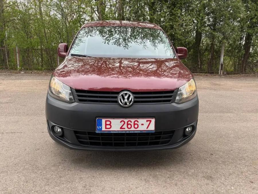 Sarkans Volkswagen Caddy 2011 Ogre, ar dzinēja tilpumu 1.20 L un nobraukumu 231 tūkst. km par 6560 €, foto 6 vietnē AUTOMOTO.COM.LV