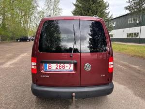Sarkans Volkswagen Caddy 2011 Ogre, ar dzinēja tilpumu 1.20 L un nobraukumu 231 tūkst. km par 6560 €, foto 8 vietnē AUTOMOTO.COM.LV
