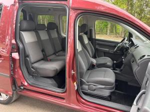 Sarkans Volkswagen Caddy 2011 Ogre, ar dzinēja tilpumu 1.20 L un nobraukumu 231 tūkst. km par 6560 €, foto 14 vietnē AUTOMOTO.COM.LV