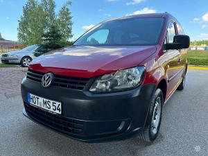 Red Volkswagen Caddy 2011 in Vilnius, with an engine capacity of 1.60 L and mileage of 235 thousand km for 6350 €, photo  on AUTOMOTO.COM.LV