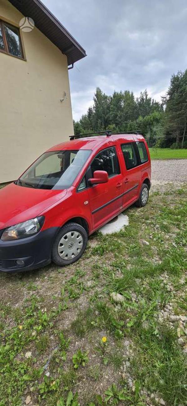 Sarkans Volkswagen Caddy 2011 Viļņa, ar dzinēja tilpumu 1.60 L un nobraukumu 298 tūkst. km par 3500 €, foto 3 vietnē AUTOMOTO.COM.LV