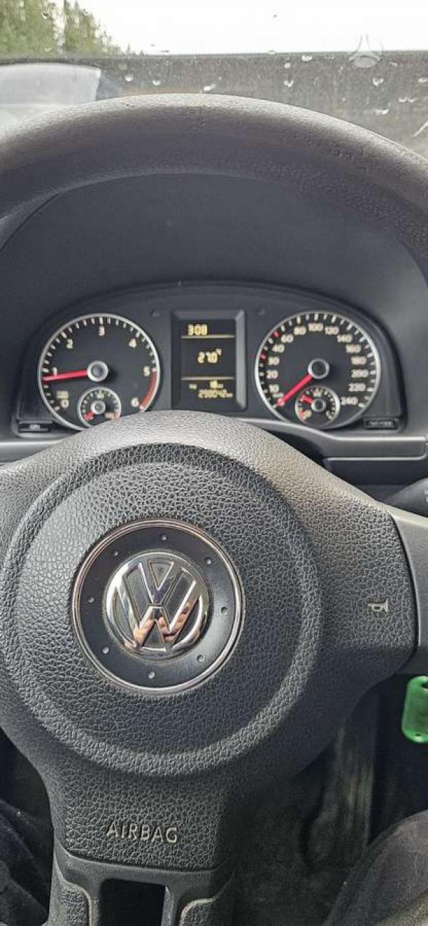 Sarkans Volkswagen Caddy 2011 Viļņa, ar dzinēja tilpumu 1.60 L un nobraukumu 298 tūkst. km par 3500 €, foto 9 vietnē AUTOMOTO.COM.LV