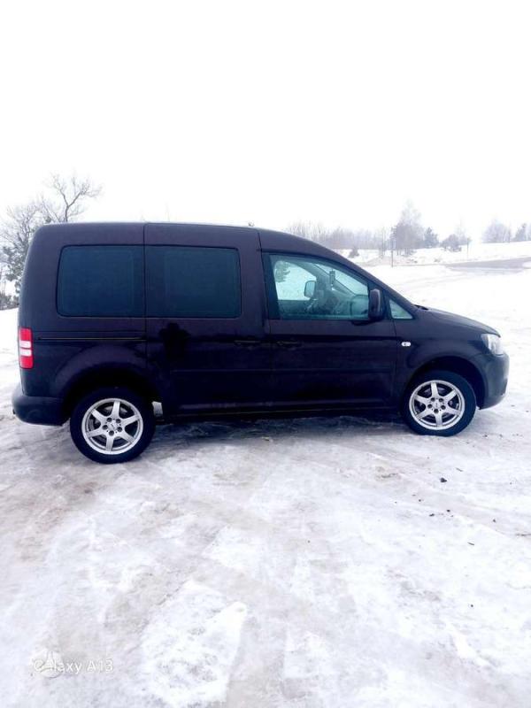 Sarkans Volkswagen Caddy 2012 Viļņa, ar dzinēja tilpumu 1.60 L un nobraukumu 266 tūkst. km par 5600 €, foto 8 vietnē AUTOMOTO.COM.LV