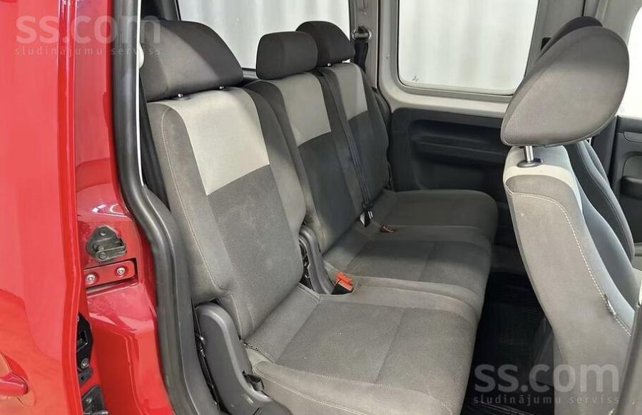 Sarkans Volkswagen Caddy 2012 Jelgava, ar dzinēja tilpumu 1.60 L un nobraukumu 340 tūkst. km par 4800 €, foto 8 vietnē AUTOMOTO.COM.LV
