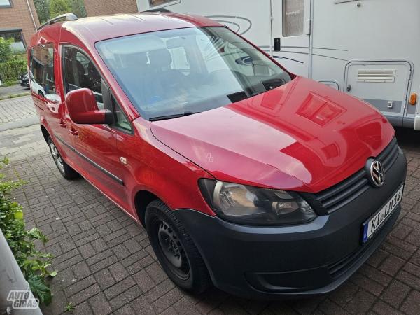 Red Volkswagen Caddy 2013 in Kluonaliai, with an engine capacity of 1.20 L and mileage of 198 thousand km for 4499 €, photo 2 on AUTOMOTO.COM.LV