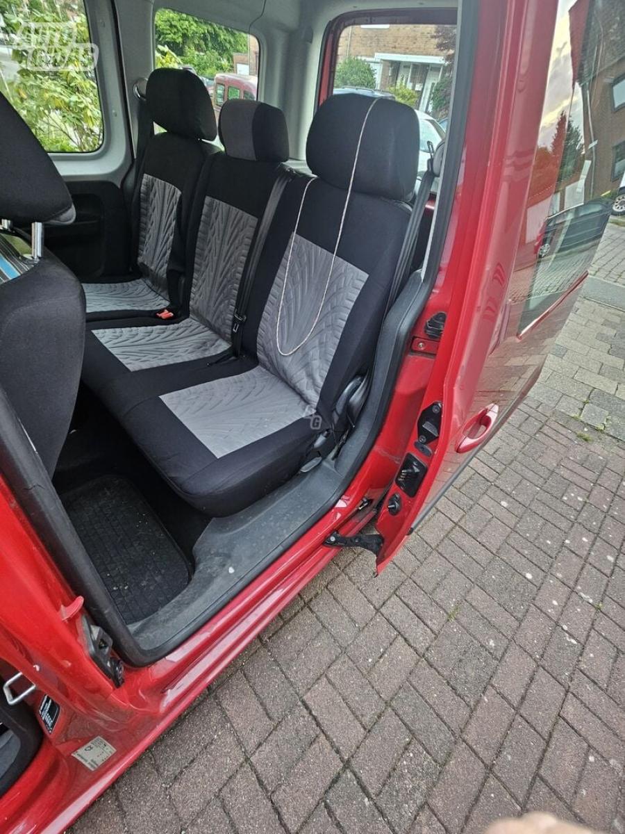 Sarkans Volkswagen Caddy 2013 Kluonaliai, ar dzinēja tilpumu 1.20 L un nobraukumu 198 tūkst. km par 4499 €, foto 8 vietnē AUTOMOTO.COM.LV